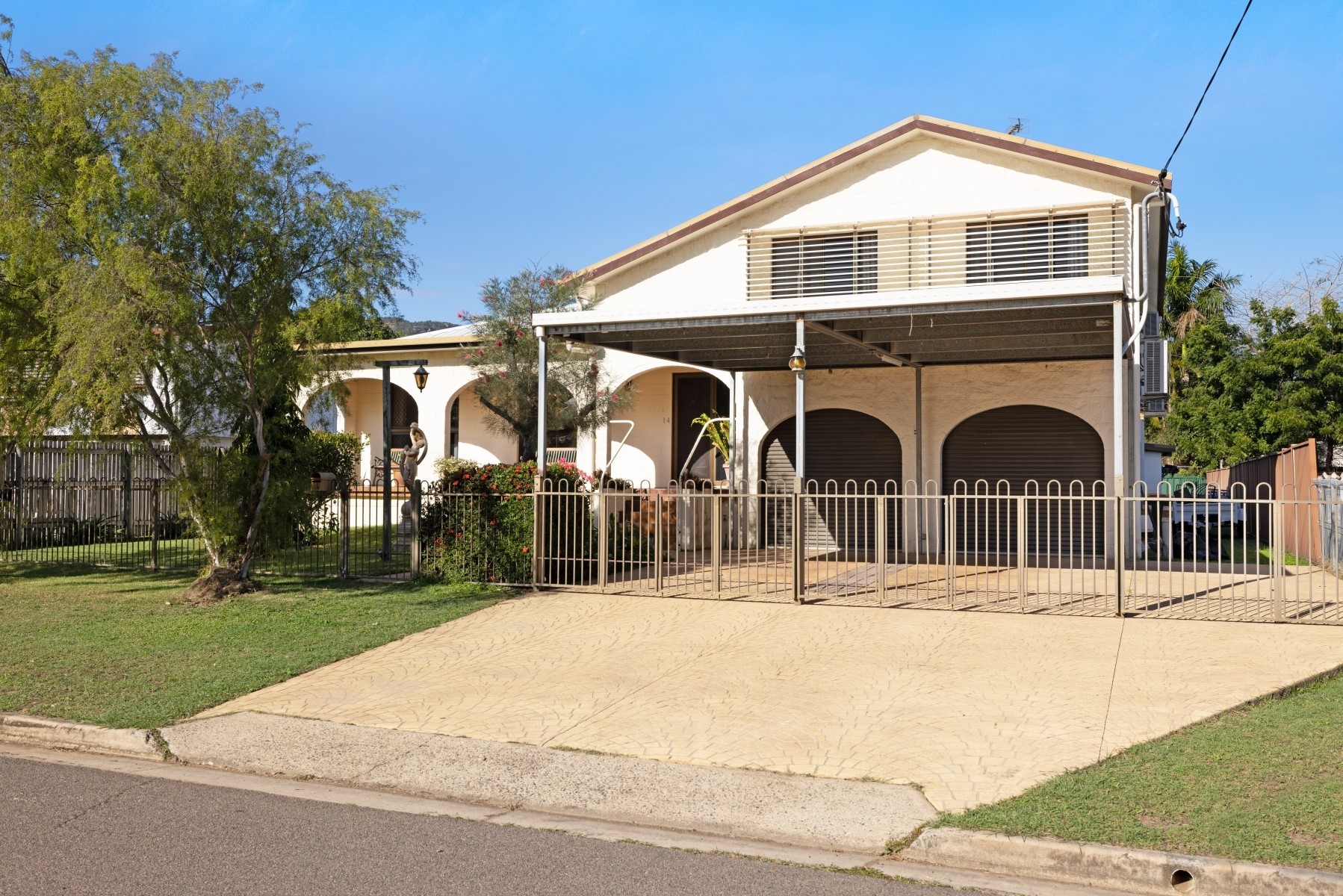 14 Catherine Crescent Kelso QLD 4815 - House for Sold - owner.com.au