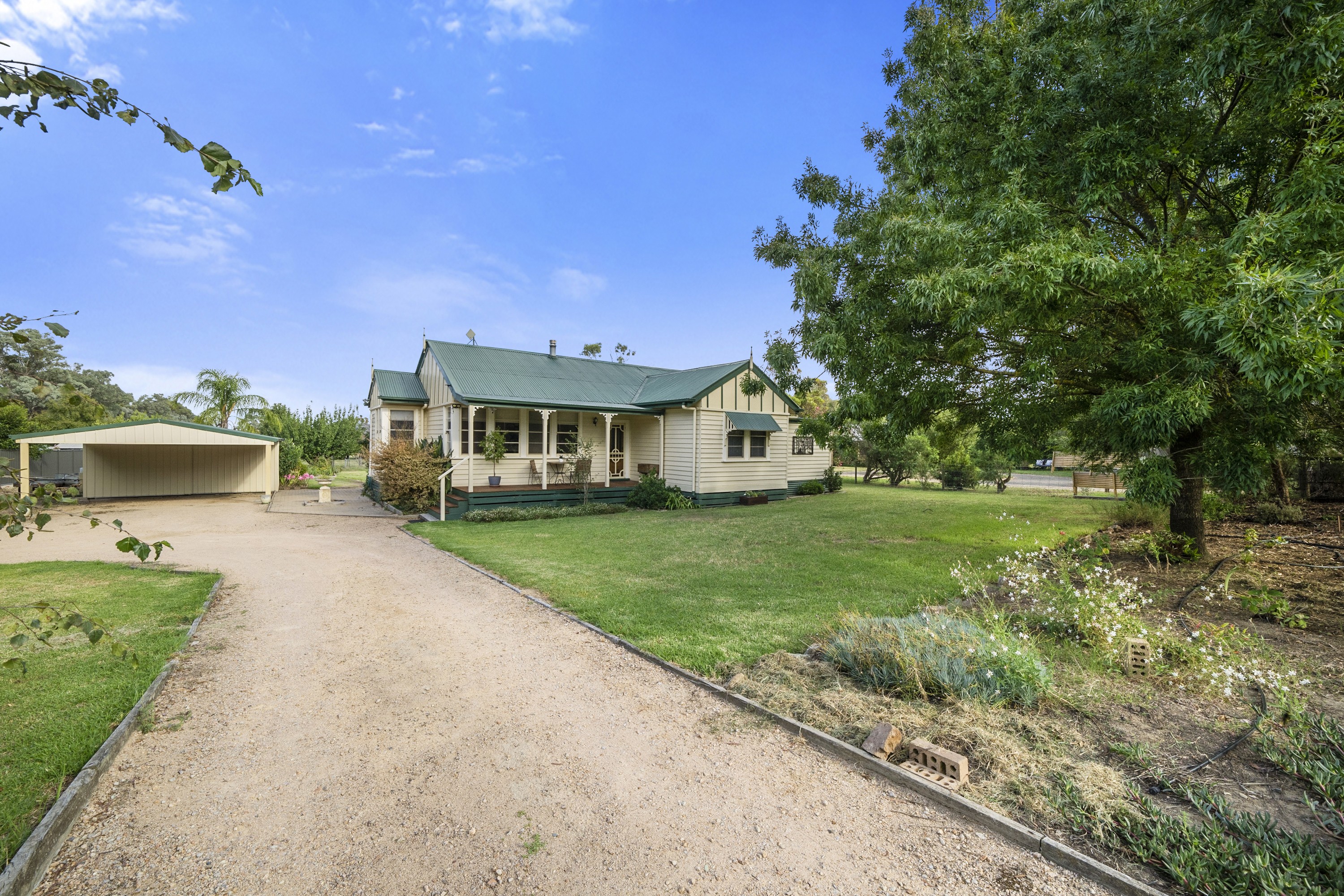 7 Meadow Court Everton VIC 3678 - House for Sold - owner.com.au