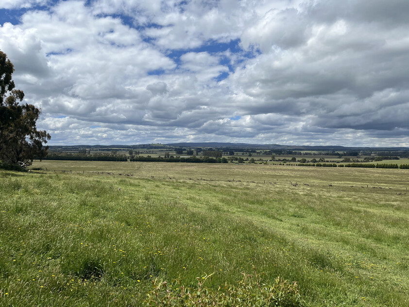 1094 Old Melbourne Road Ballan VIC 3342 - NoAgentProperty